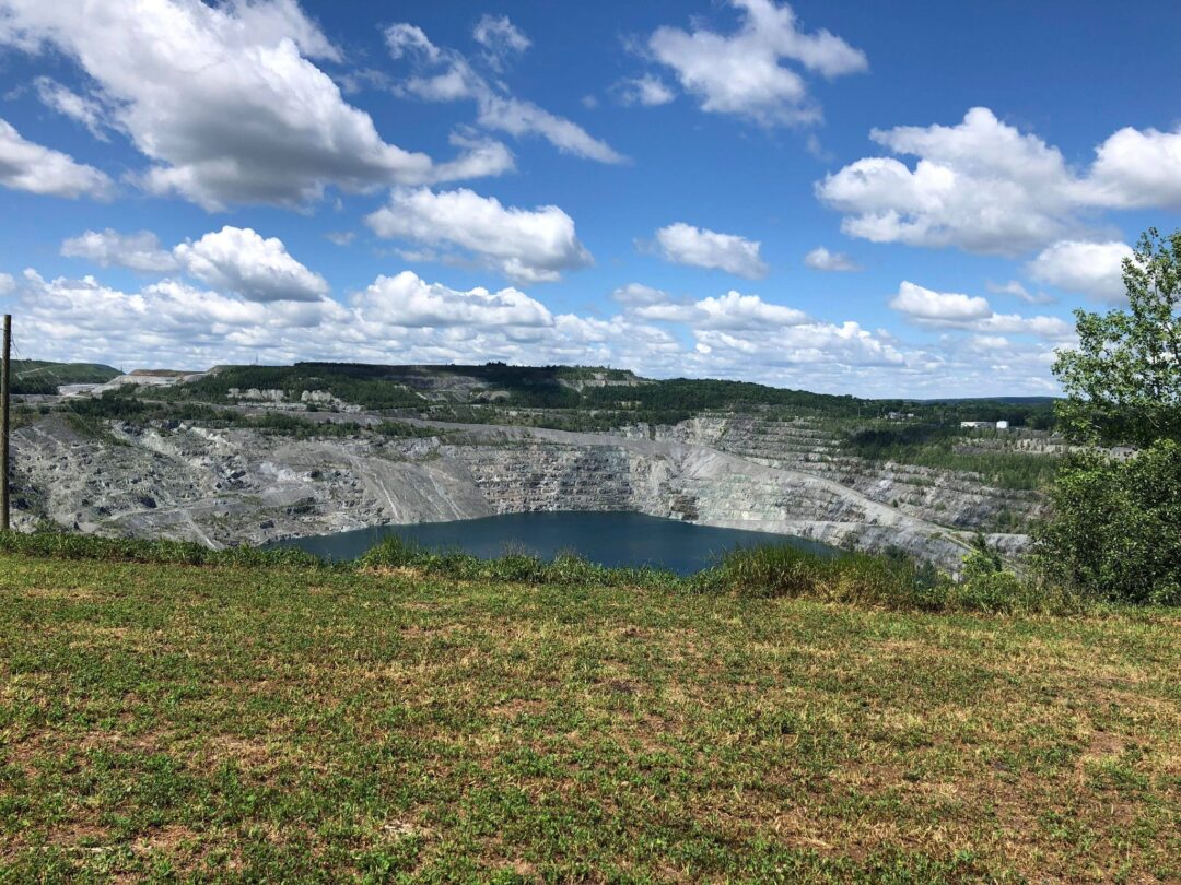 Val-des-Sources : La mise en valeur du site minier est enclenchée ...