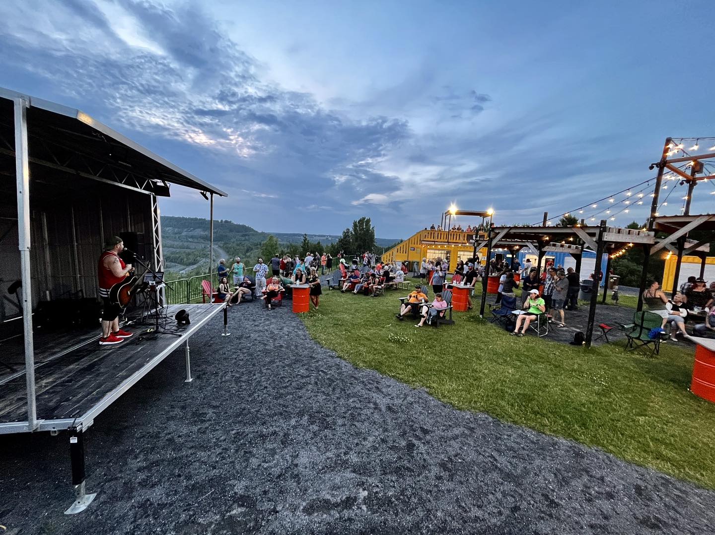 C'est parti pour les Vendredis au Bord du Pit - CJAN MEDIA